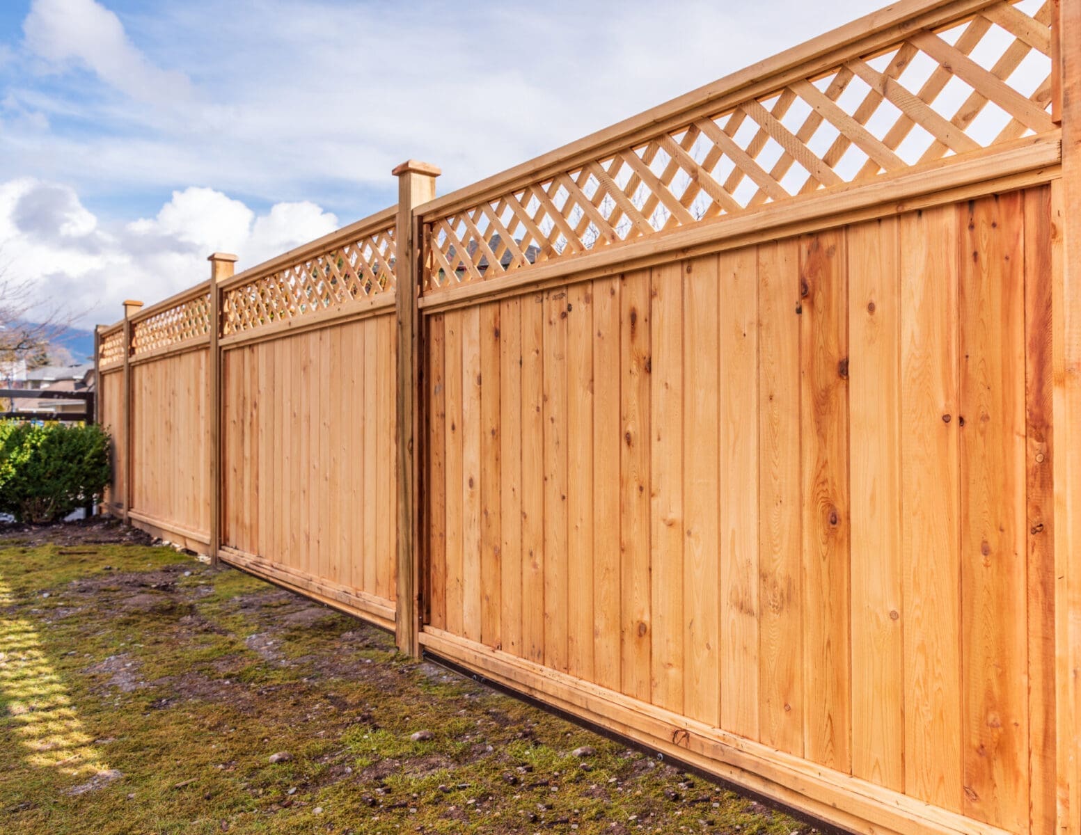 The Benefits of Installing a Privacy Fence